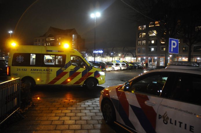 Scooterrijder laat man uit Oss (63) met hoofdwond en gebroken been ...