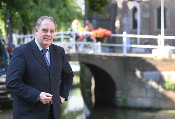 Bas Verkerk is de nieuwe (waarnemend) burgemeester van Rijswijk | Den ...