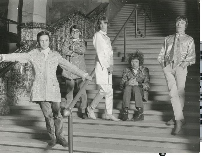 Fred Bekky (vandaag wordt hij 80) scoorde grote hits met The Pebbles en ...