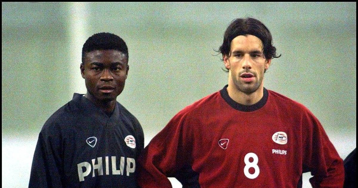 Eric Addo is opnieuw vaste waarde bij PSV en maakt nu kerels van jonge ...