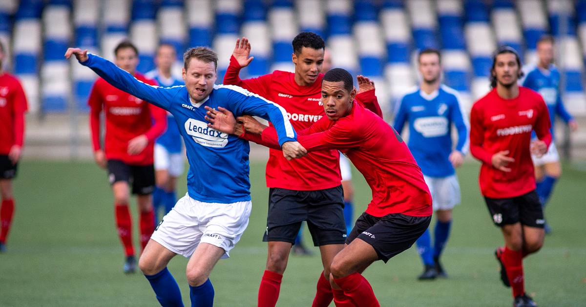 Veteraan Jaap de Brouwer is fit en 'ploetert’ met AGOVV naar een ...