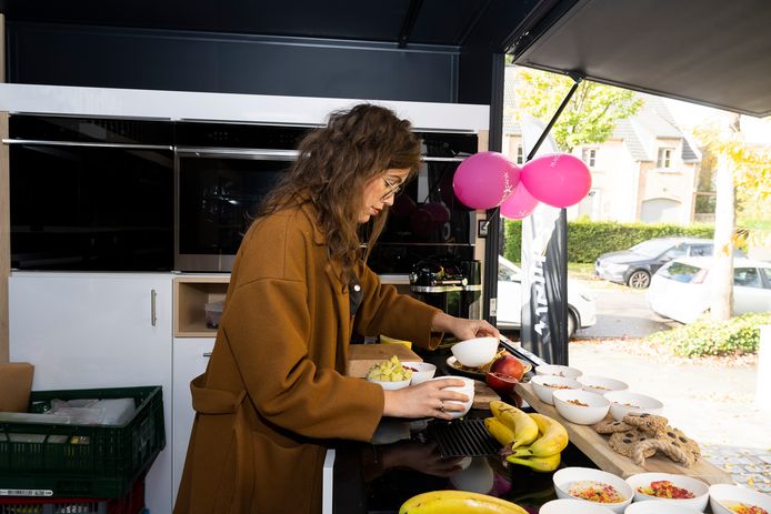 Think Pink, Whirlpool en Madam Bakster nemen voor één dag huishouden ...