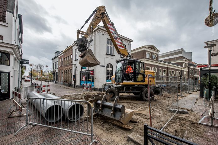 Ongegeneerd tegen de richting in rijden: in het Tielse centrum mag het ...