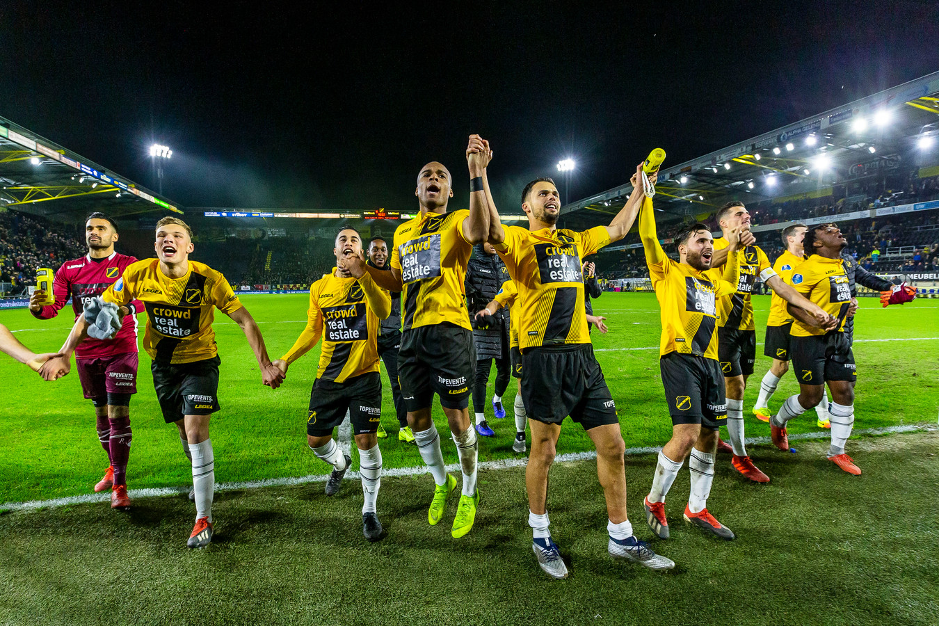 NAC-twitteraar Ferry de Bont: ‘Wij zijn zó clubtrouw, dat het lijkt ...