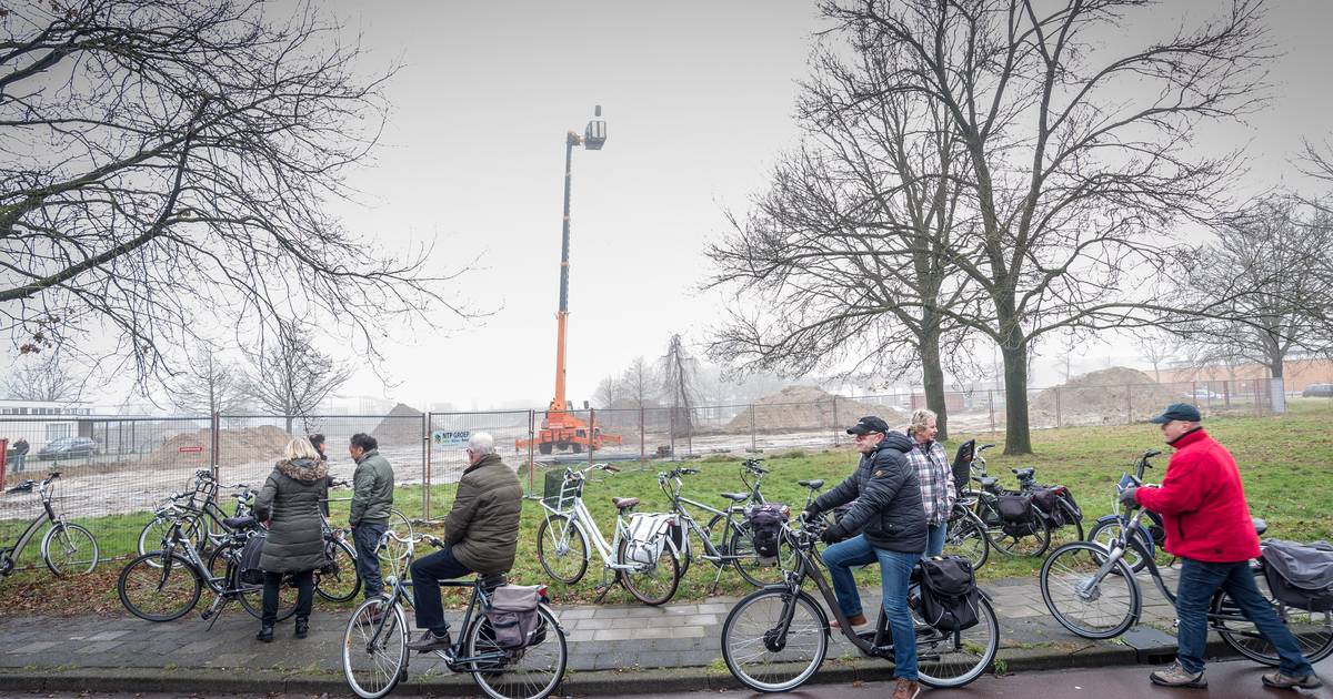 Bestuur moskee Enschede vindt gedrag Pegida Nederland ongepast ...