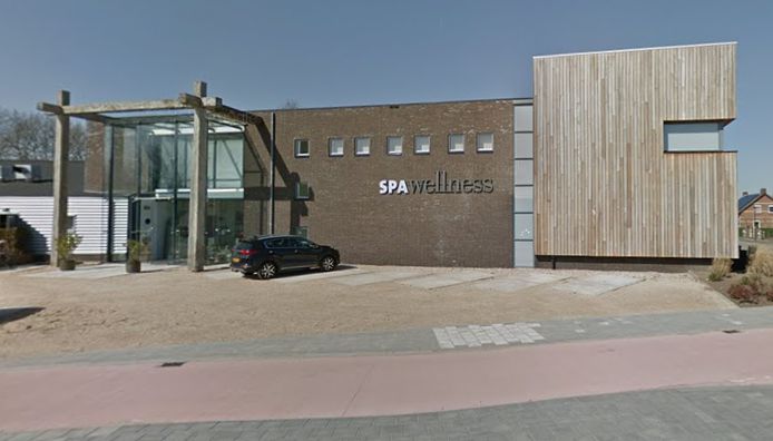 Gewapende overval op Spa Wellness in Lomm | Limburg | AD.nl
