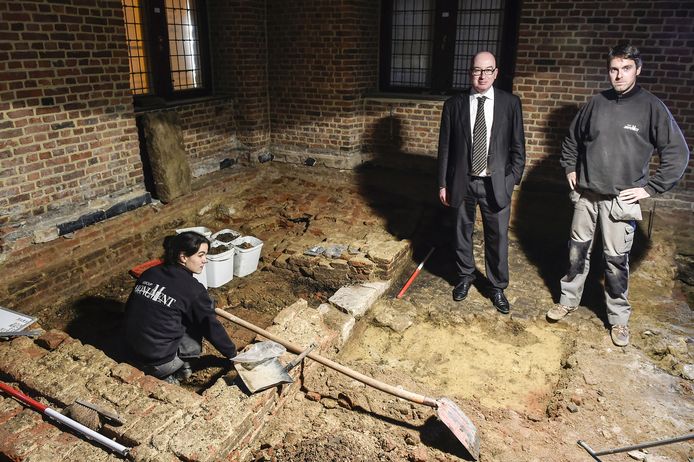 Lakenhalle groter dan gedacht | Dendermonde | hln.be