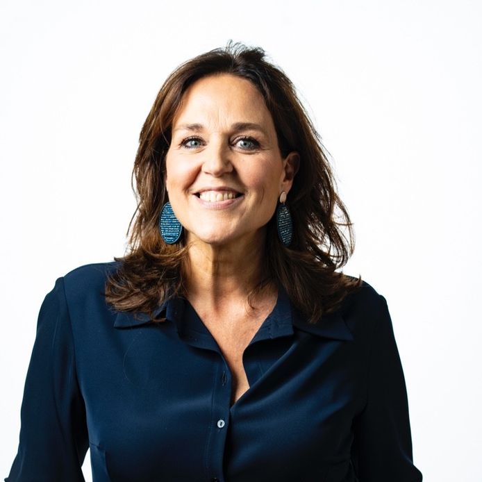 Marsha wil met klapmobiel afkicken van smartphone: ‘Deze verslaving ...