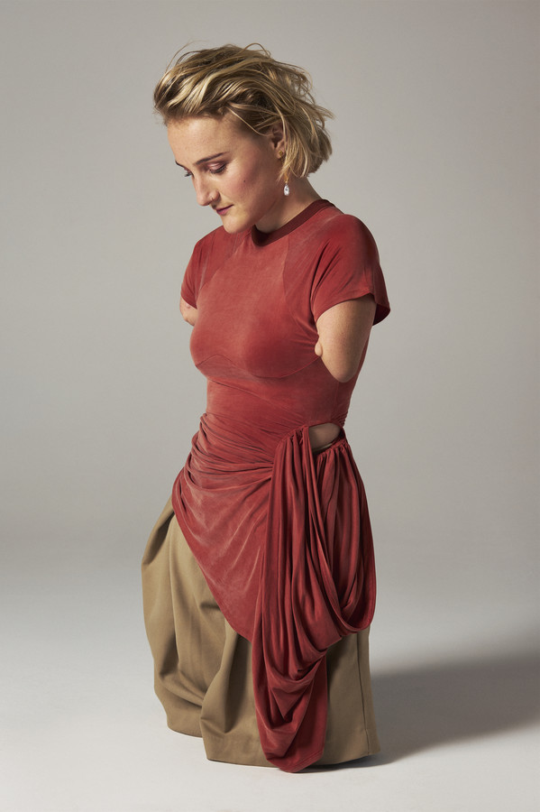 “Ik heb wél armen en benen, alleen hele kleintjes”: open gesprek met ...