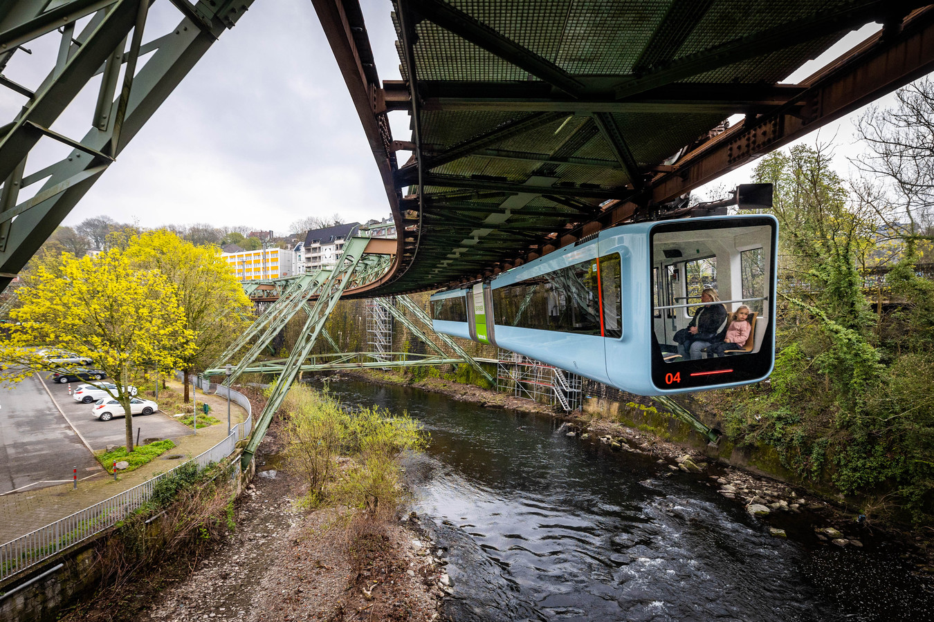 Hengeloër Roel Kok ziet de kansen voor zijn droom, een zweeftrein in ...