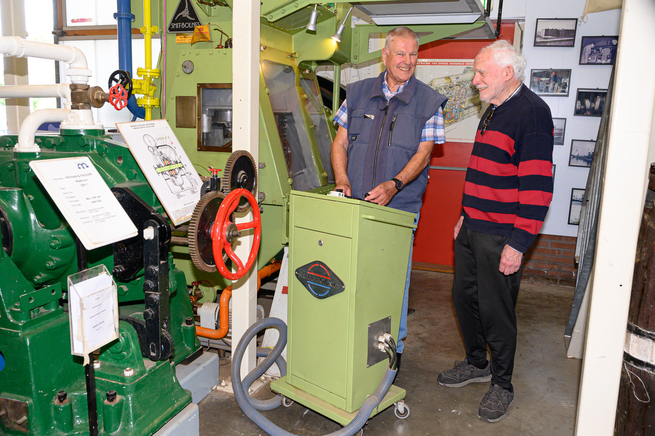 Oud-collega's scheepsmotorenbouwer Smit-Bolnes halen herinneringen op ...