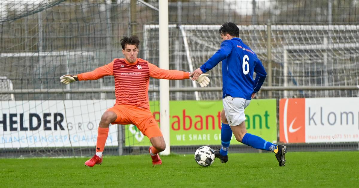 Wessel van Esch bederft met reddingen feestje van oude club Haarsteeg ...