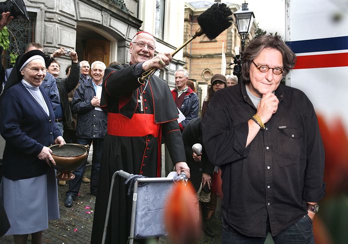 Uniek voor Dordt: café De Lachende Monnik wordt ingezegend | Dordrecht ...