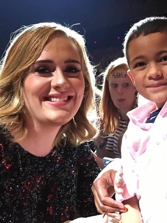 Adele smelt voor Morrison (7) uit Etten-Leur | Show | AD.nl
