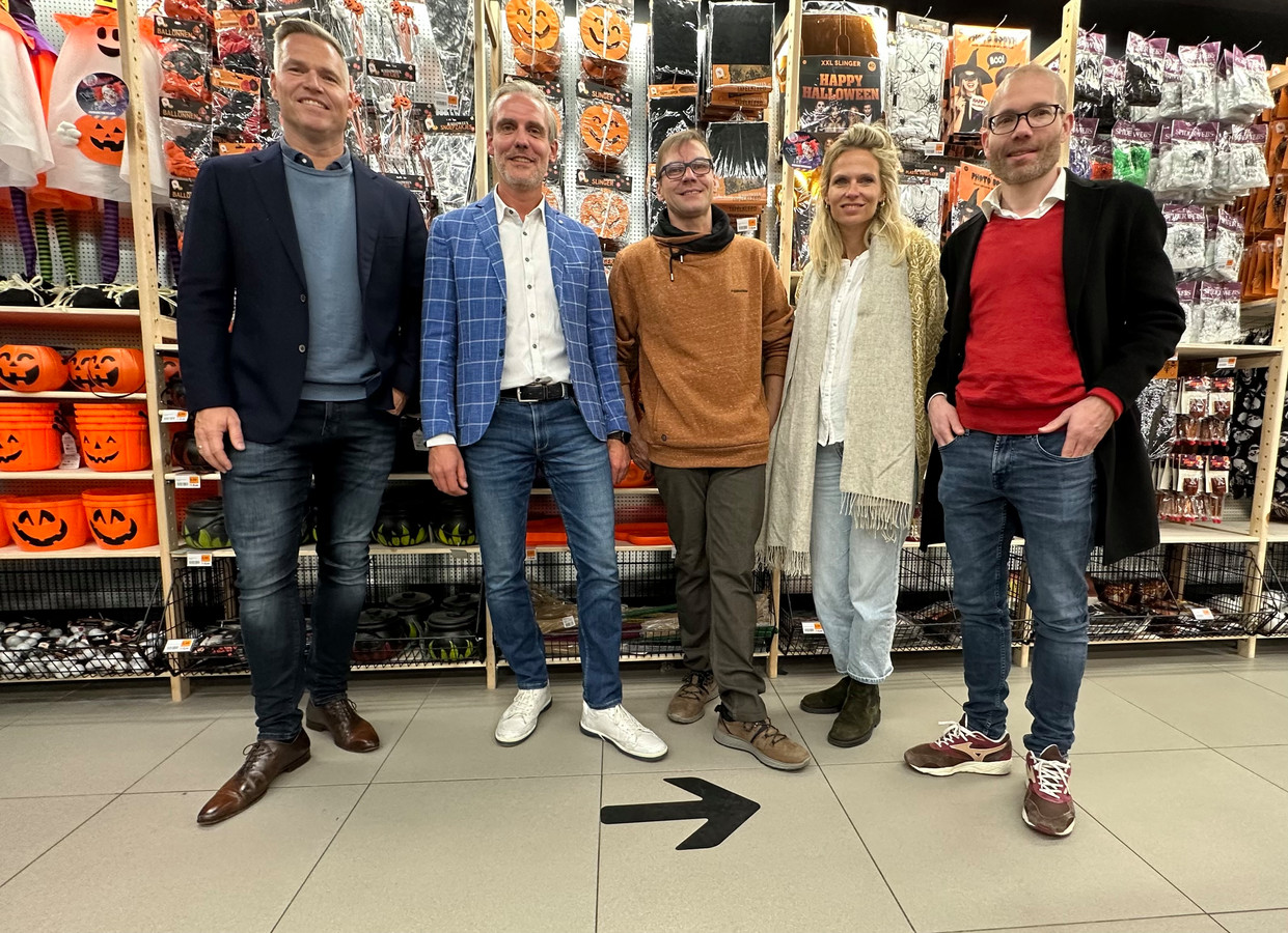 Nederlandse winkel in feestartikelen SoLow opent de deuren in ...