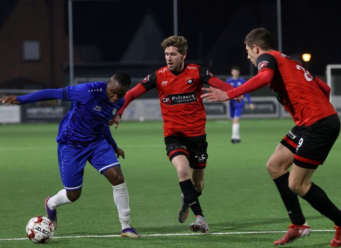 Rens Verhooghe schenkt Winkel winst met goal tegen Rupel Boom: “Weg ...