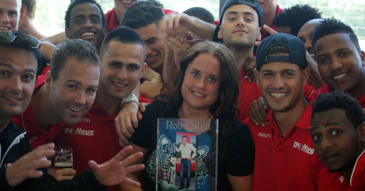 Tien jaar zonder voetbaltrainer Rob Colijn, dochter Dominique haalt ...