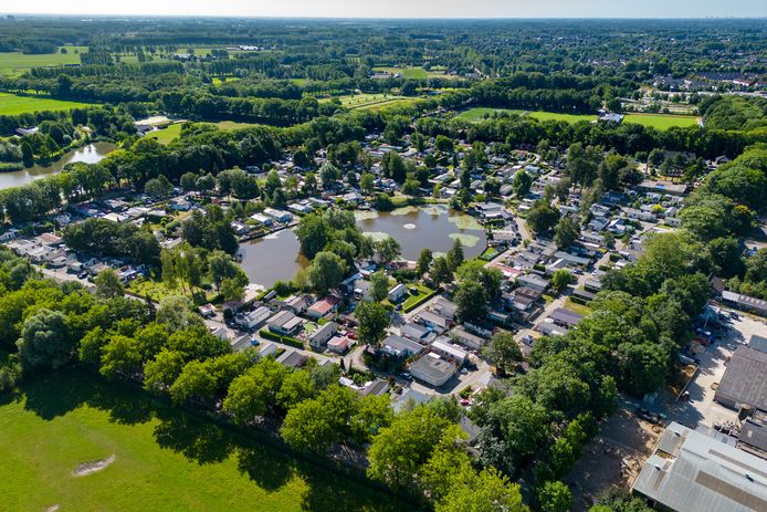 Arbeidsmigranten moeten binnen zes weken weg van Molenheide Schijndel ...