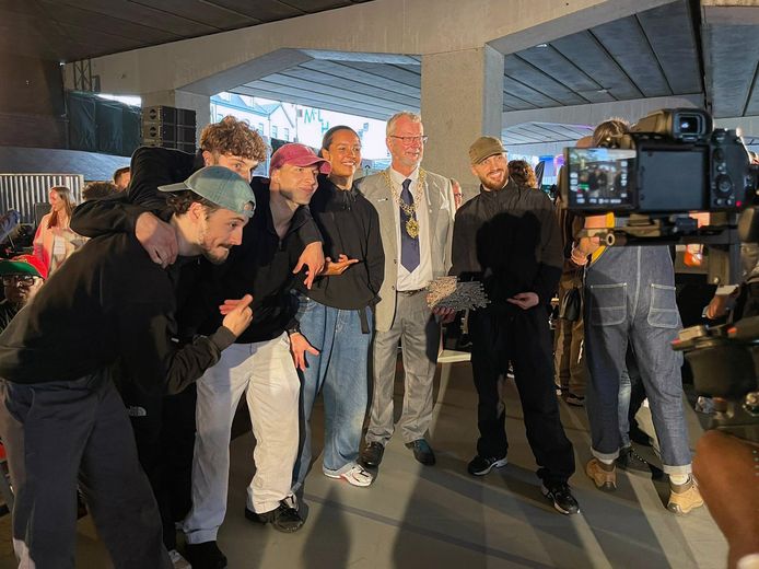 BreakSquad uit Gorinchem wint Europese breakdance-titel in het Britse Coventry | Rivierenland ...