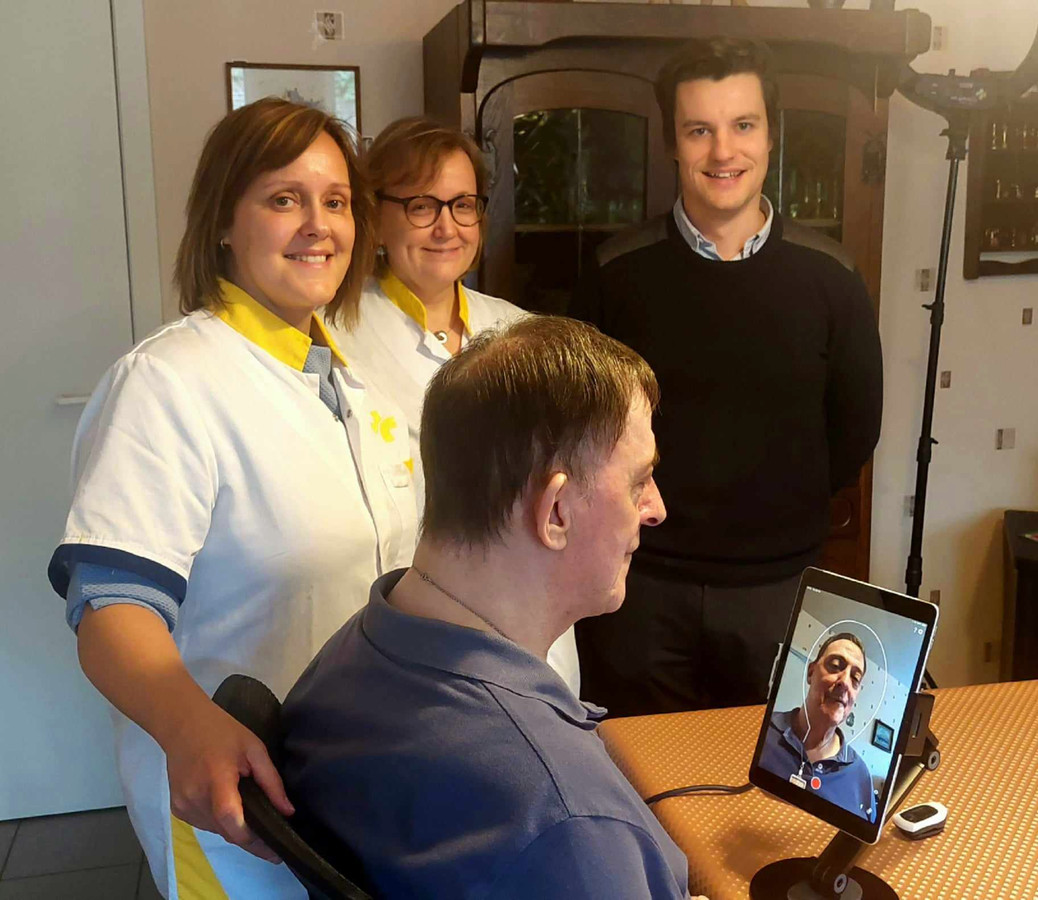 Wit-Gele-Kruis wil vanaf 2025 hartslag en bloeddruk meten via ...