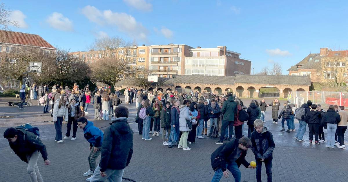 510 Leerlingen uit basisonderwijs bezoeken secundaire school Via Tienen ...