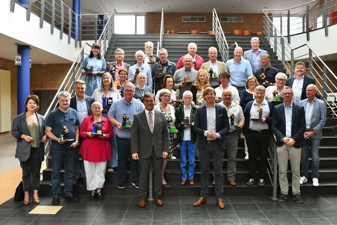 Gepensioneerde medewerkers stad en OCMW Roeselare gehuldigd | Roeselare ...