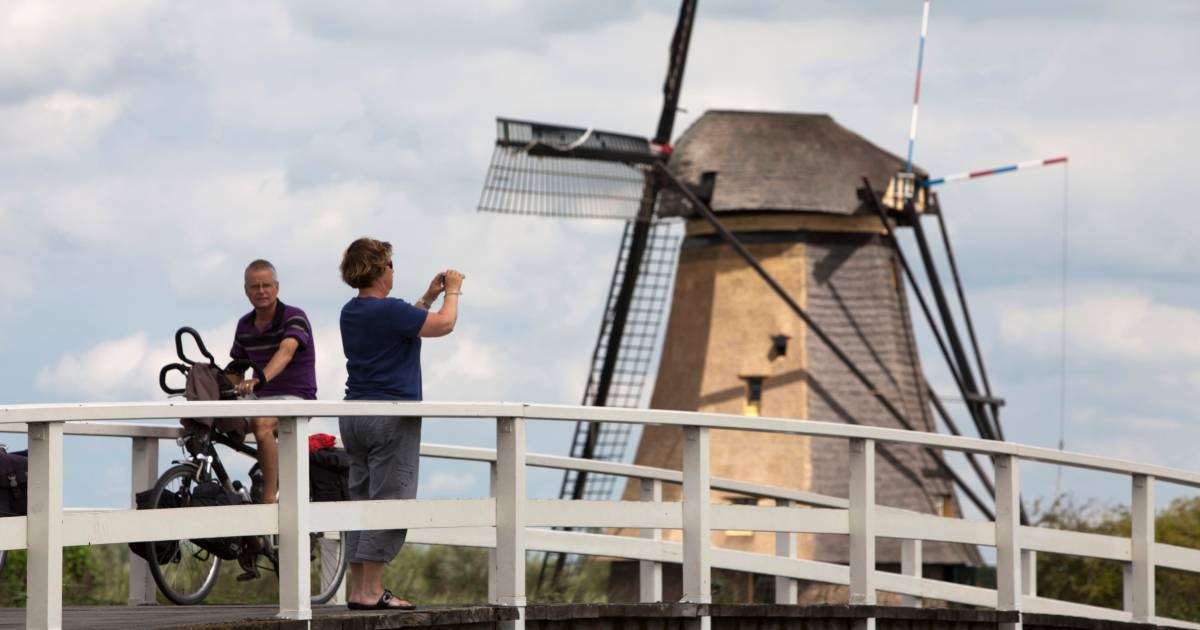 Buitenexpositie met uniek fotomateriaal over het verhaal van Unesco Werelderfgoed Kinderdijk ...