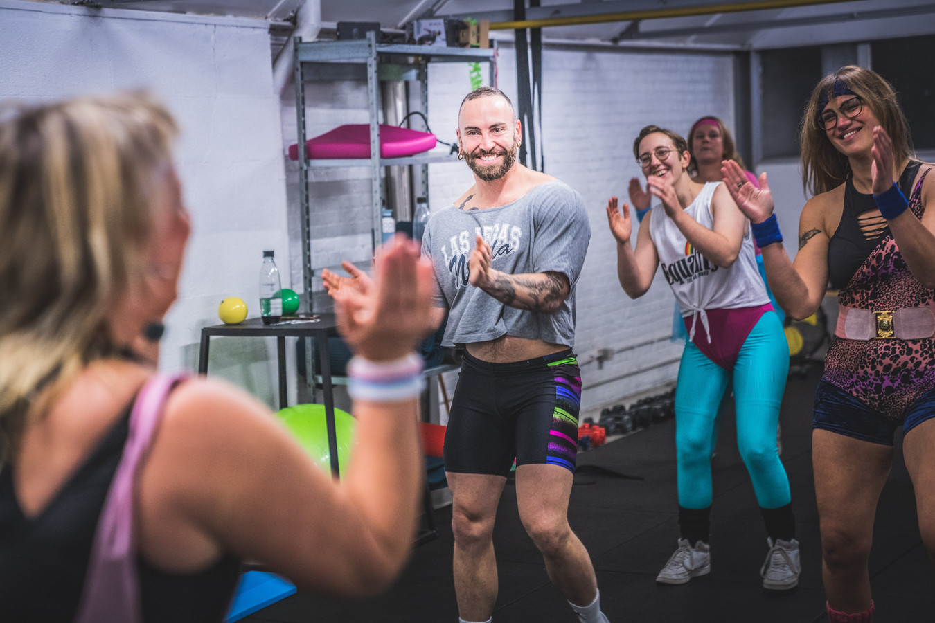 REPORTAGE. Op bezoek in de Queer Gym: “In een andere fitness zou ik mij ...