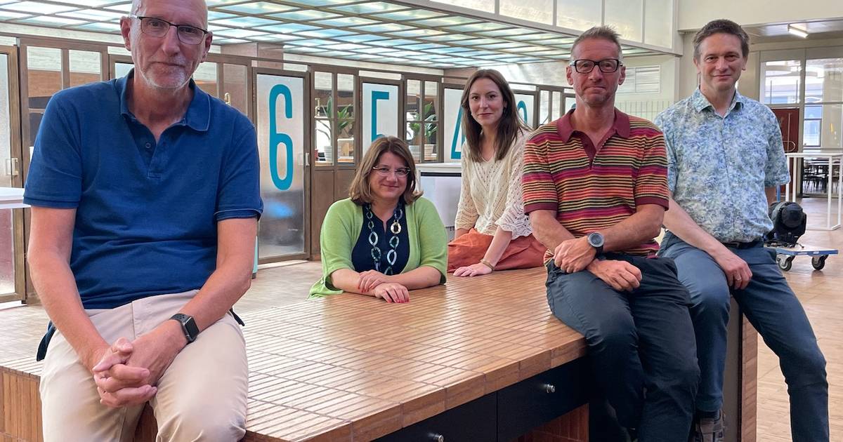 Jean Surmont brengt samen met De Dakbroeders het vergeten verhaal de ...