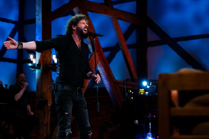 Bökkers populairder dan ooit door deelname Beste Zangers: ‘Moet zelfs ...