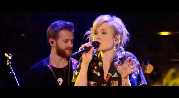 Ilse DeLange zingt nieuwe single in De Wereld Draait Door | Almelo ... Ilse DeLange zingt nieuwe single in De Wereld Draait Door | Almelo ...