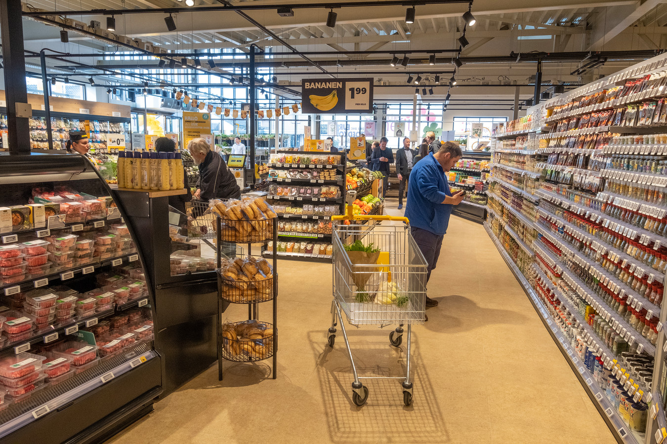 ‘Super­markt­oor­log’ in dorp met 3000 inwoners kost Plus veel geld ...