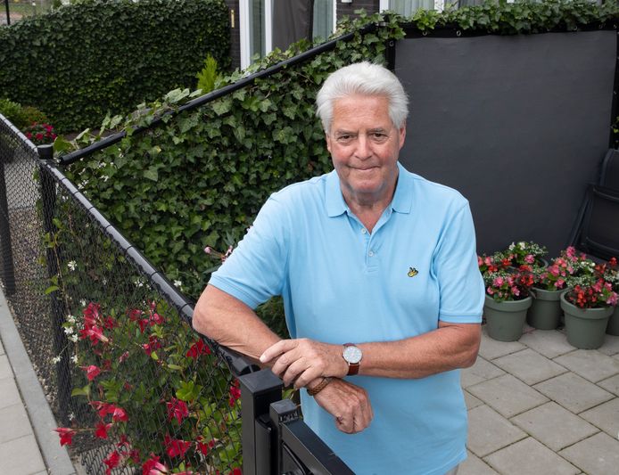 Meneer Hans (74) is laatbloeier als conciërge en dat bevalt uitstekend ...