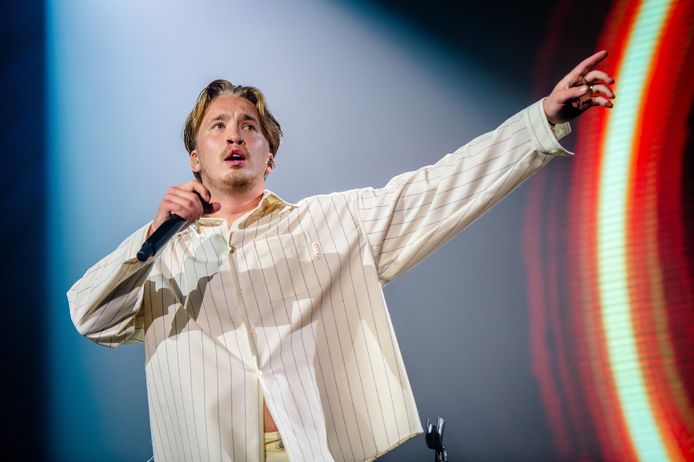 Rapper Snelle trakteert op 28e verjaardag op nieuwe tour; aftrap in ...