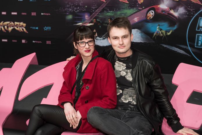 In beeld: iederéén patser op première van ‘Patser’ | Film | hln.be