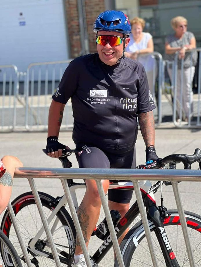 Dimitrie haalt finish in Wytschate Koerse en brengt zo zijn overleden ...