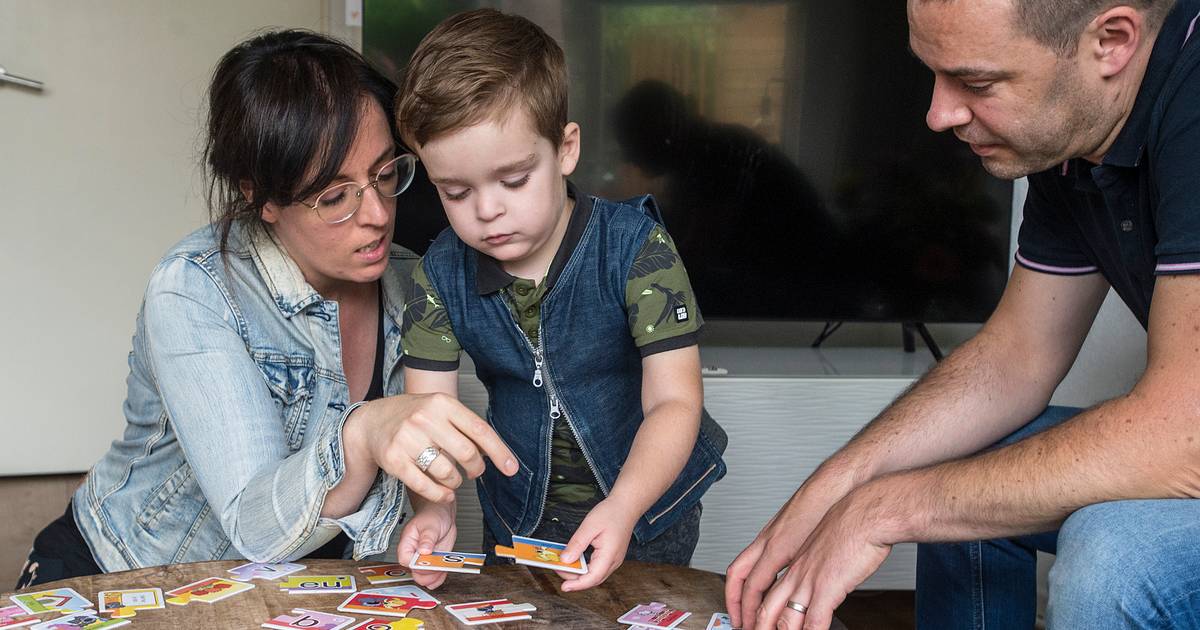 Meer dan 100 potentiële leverdonoren melden zich om zieke Siem (5) en ...