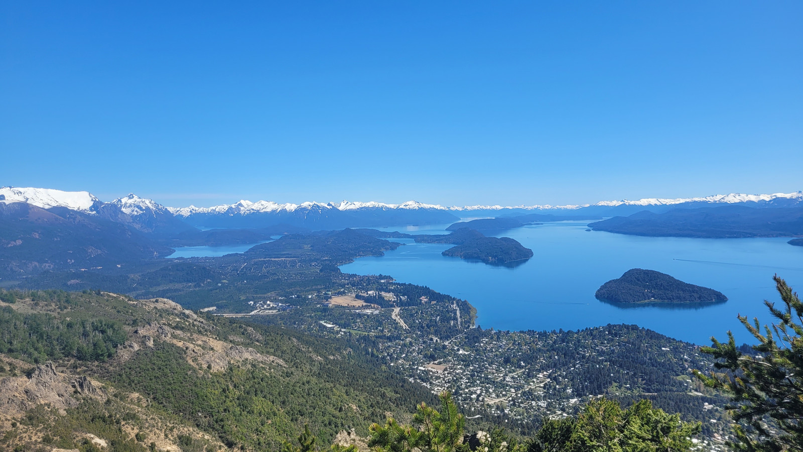 Une touriste belge meurt après avoir sauté dans un lac en Argentine ...