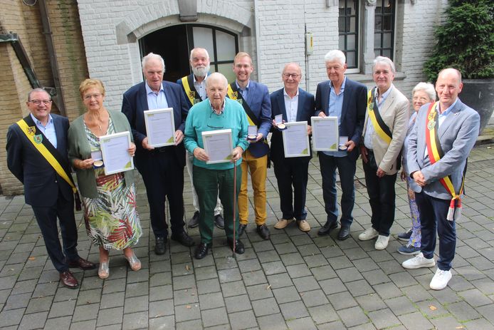 Eeklo reikt vijf stadsmedailles uit voor uitzonderlijke verdiensten ...