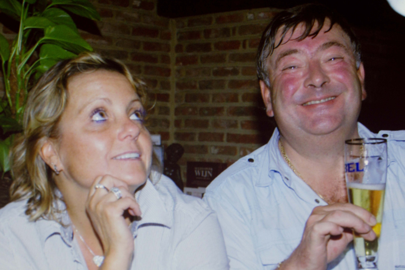 “Ik hoorde een schot en voelde een doffe pijn in mijn hoofd, maar het ...