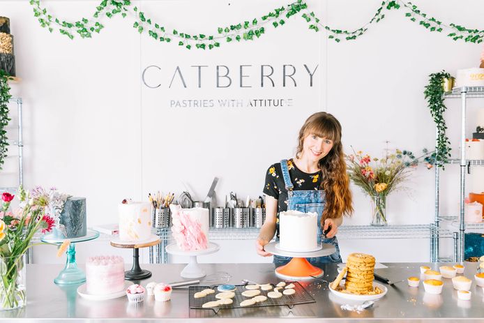 Amélie (28) opent vegan dessertwinkel ‘Catberry’ aan het UZ Gent: “Je merkt nauwelijks dat er ...