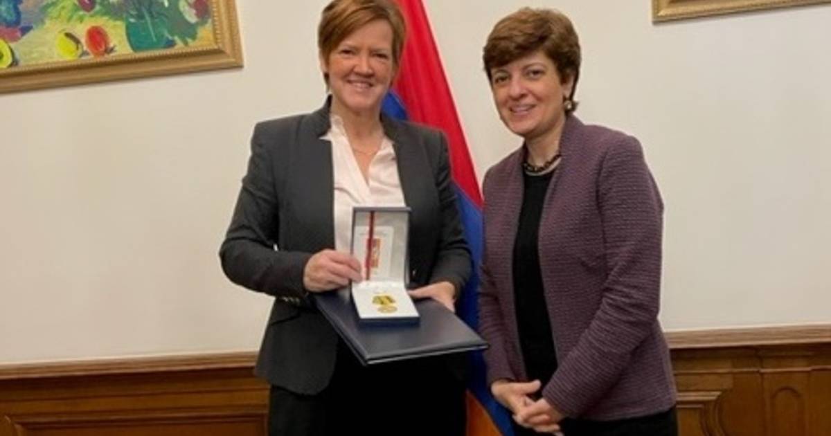 Leuvense politica Els Van Hoof (CD&V) ontvangt ereteken van Armenië ...