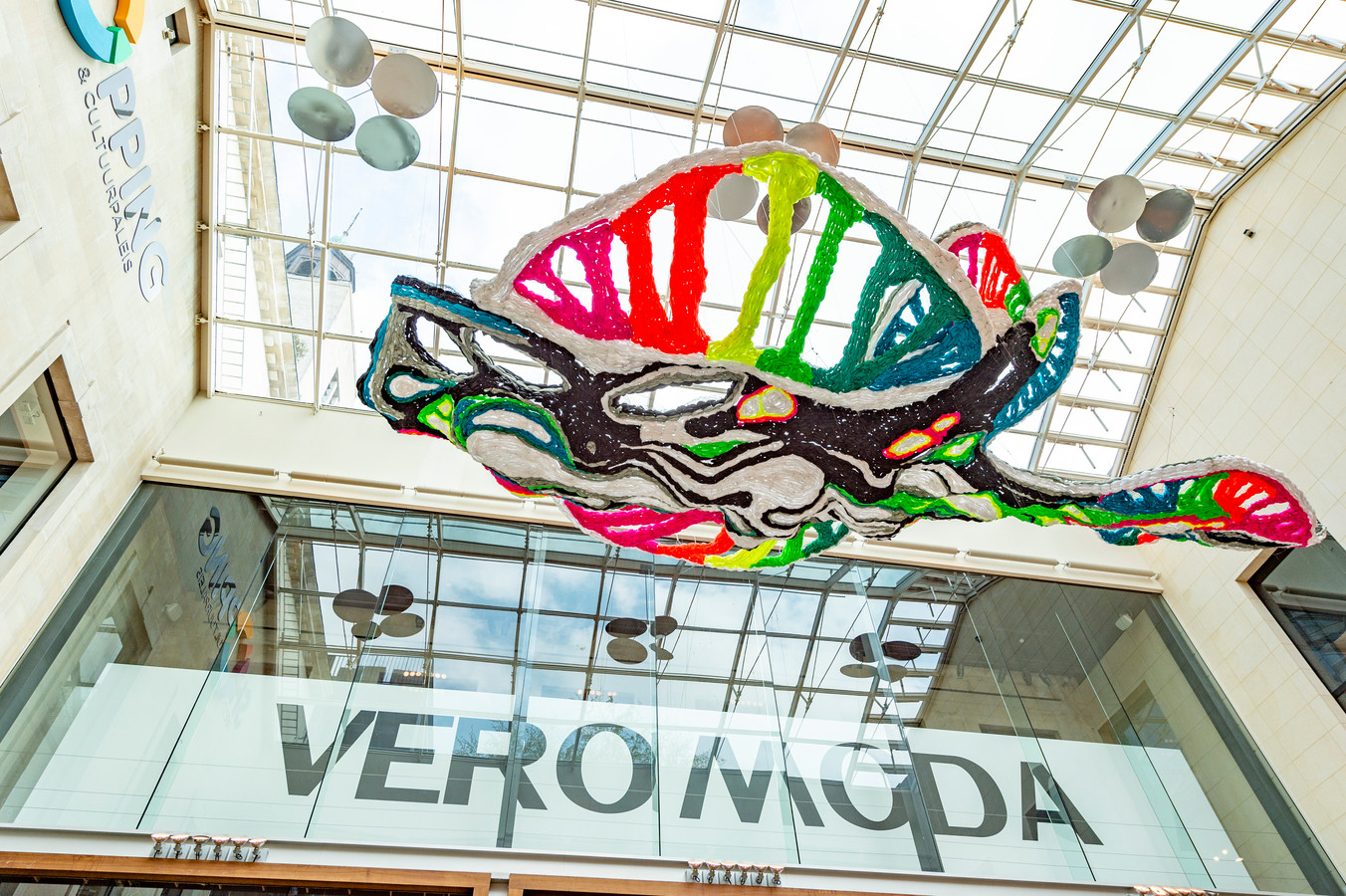 Publiek sluit nieuwe werken The Crystal Ship in de armen: Al meer dan ...
