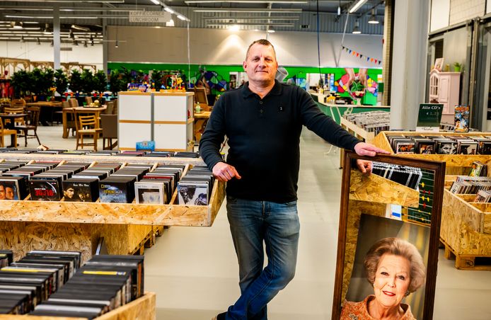 Kringloopwinkel van 2200 vierkante meter opent de deuren in Rotterdam ...
