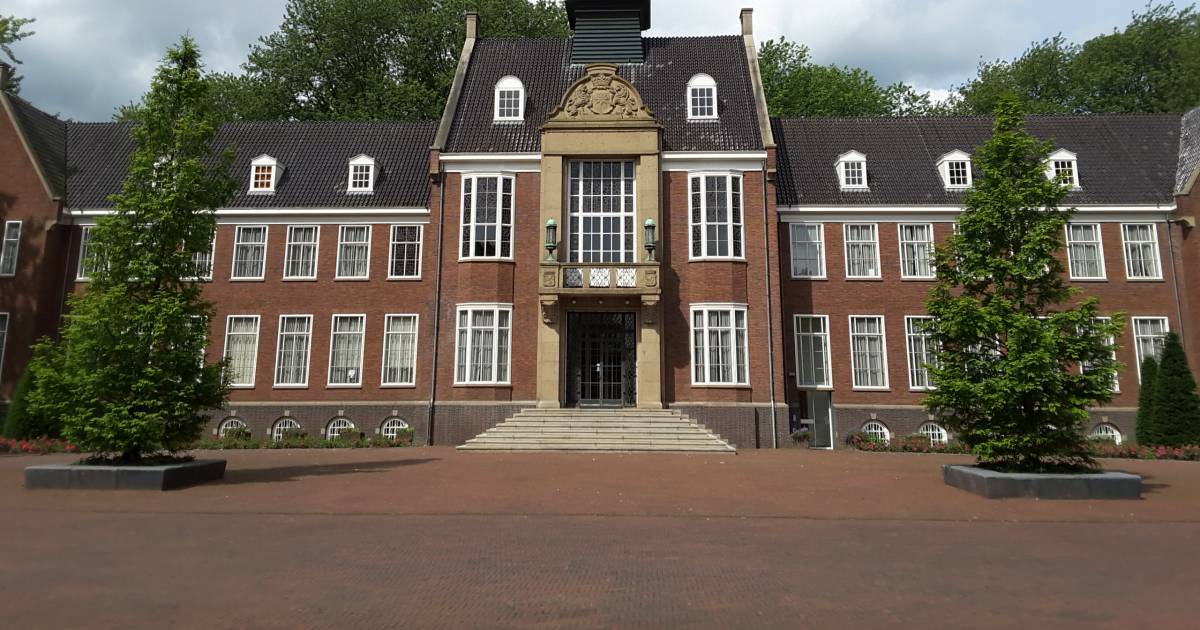 Scala College wil scholieren in oude raadhuis van Alphen | Alphen | AD.nl
