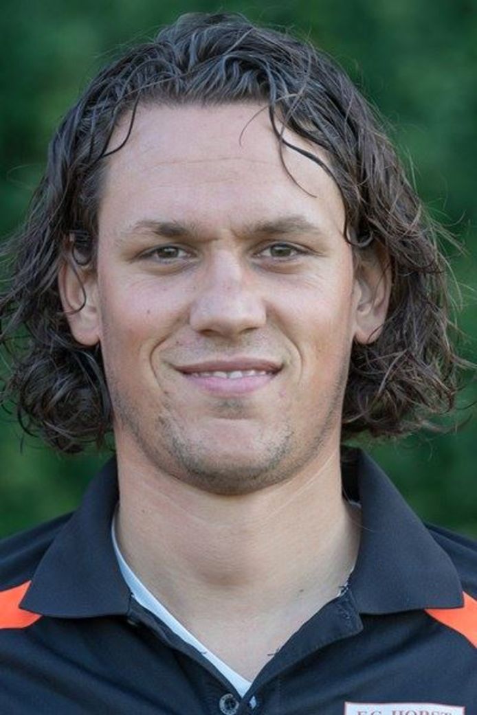 Bakker maakt tussenstap voor een hoger doel | Amateurvoetbal | destentor.nl