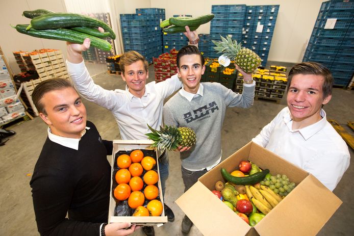 Gekneusd en krom fruit krijgt een tweede kans | Westland | AD.nl
