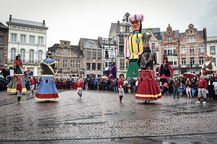 Met de trein naar zee deze zomer? Tijdens deze 11 evenementen doet NMBS ...