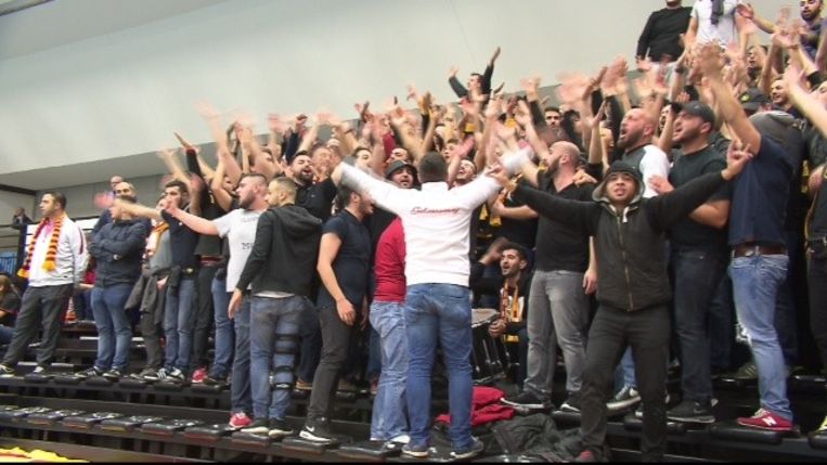 Ongezien: volleywedstrijd Gent - Galatasaray stilgelegd door Turkse ...