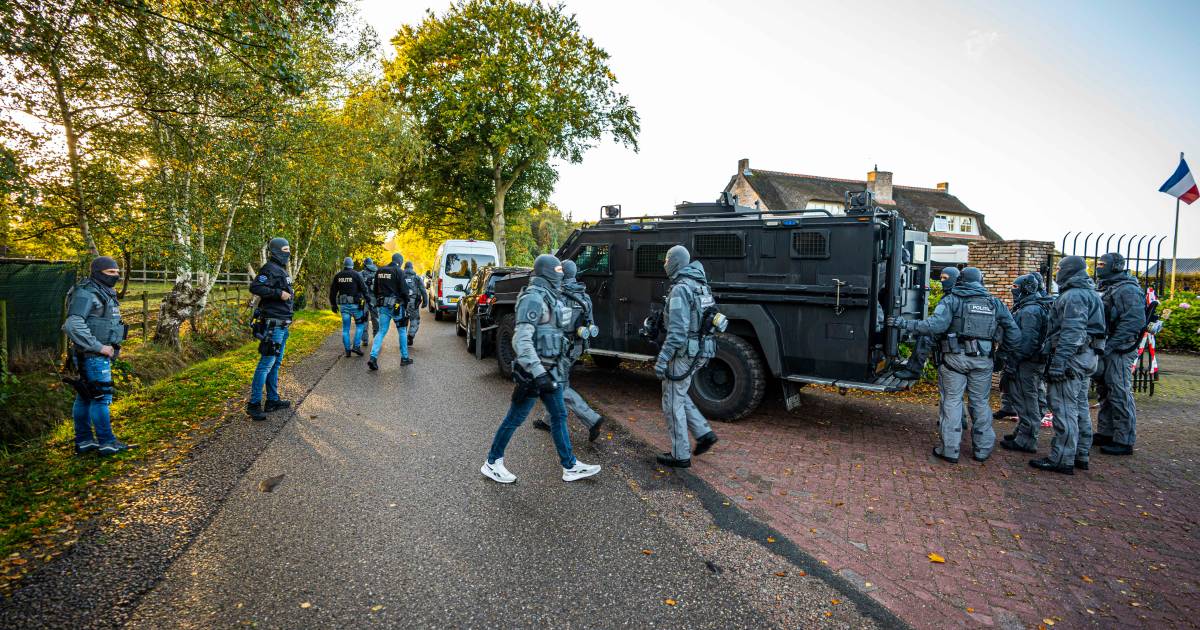 Dit is hoe de politie het drugslab in Nijkerk ontdekte: ‘Lab in handen ...